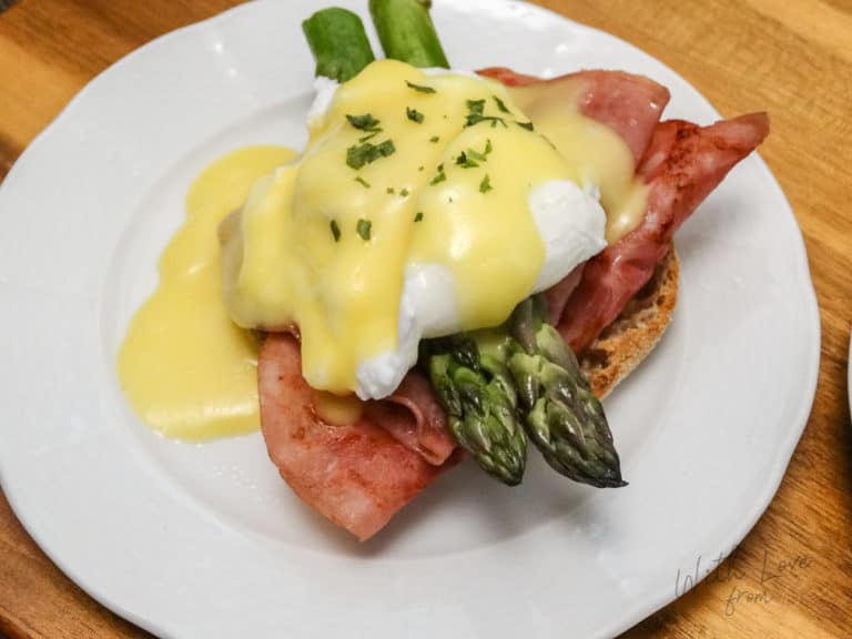 Brilliant Breakfast: Eggs Benedict (the mom impresser) - With Love From Bex